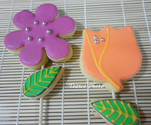 Welcome to Teawe's blog: Flower Cookies