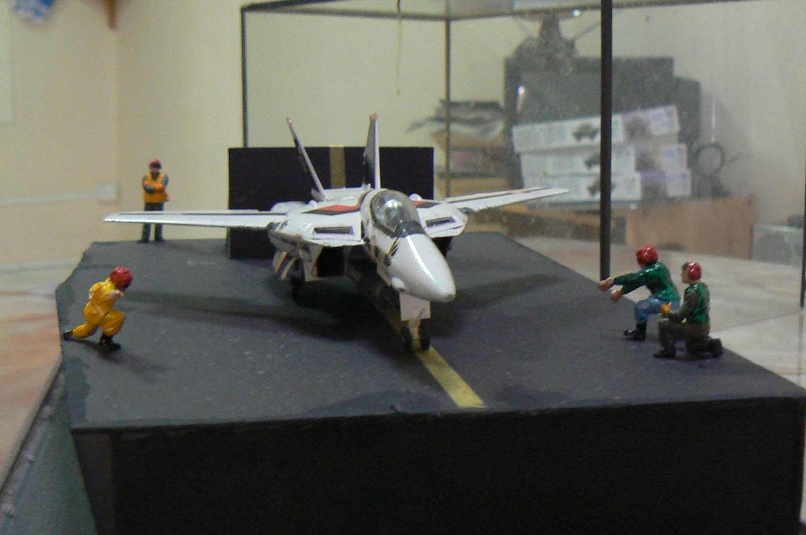 miniature corner: Macross Diorama flight deck scale 1:72