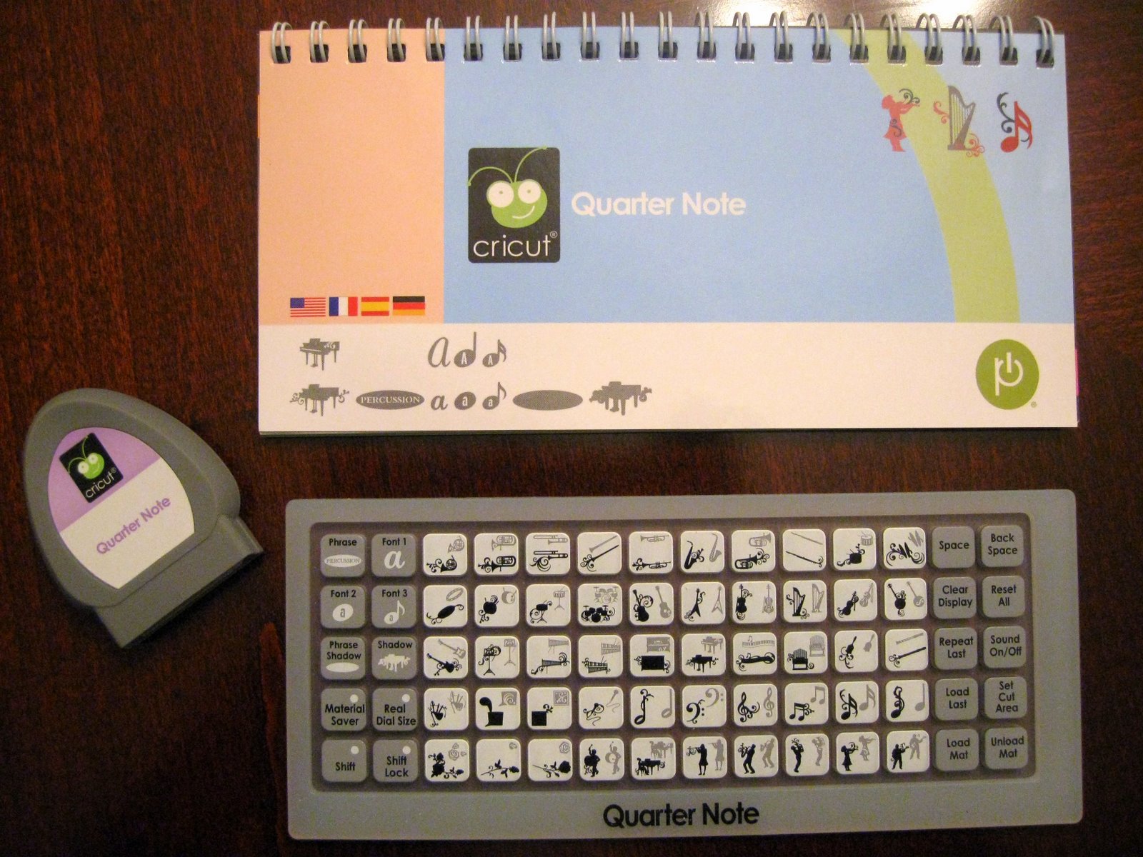 The Scrapbook Sophisticate: Cricut Cartridge Review: Quarter Note