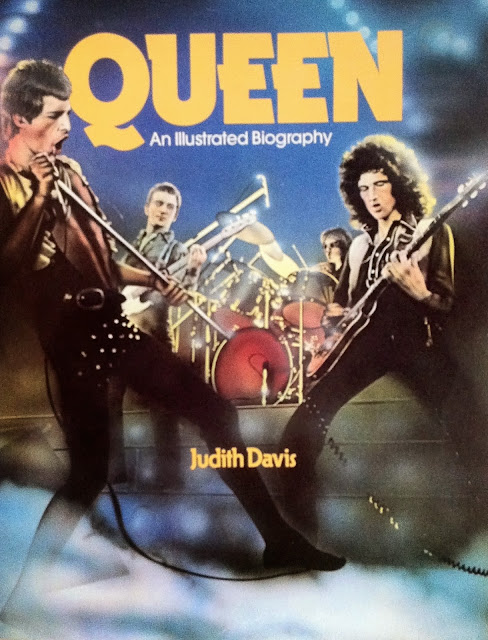 Queen Corner September 2013
