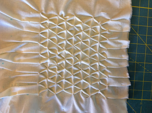 Block 16: honeycomb smocking – Textured 4-patch quilt – teresadownunder.com