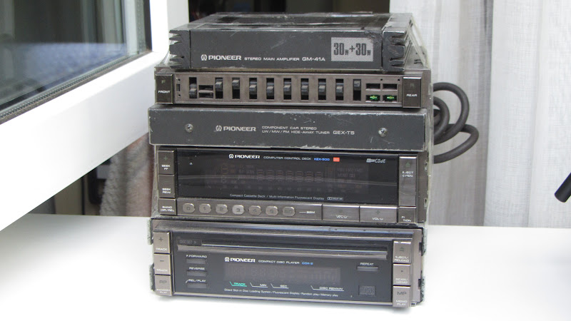 Found rear oldschool headunits and more | DIYMobileAudio.com Car Stereo ...