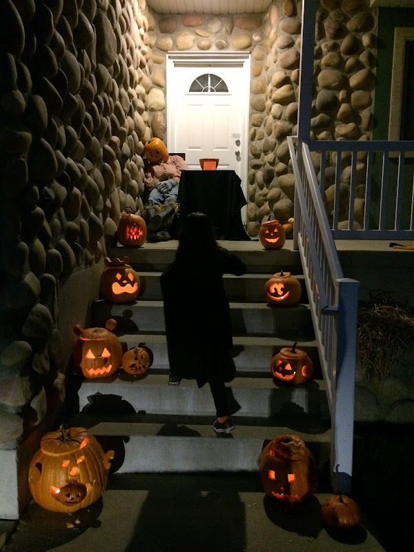 "The Competition": Show us your NEIGHBORS! | Halloween Forum