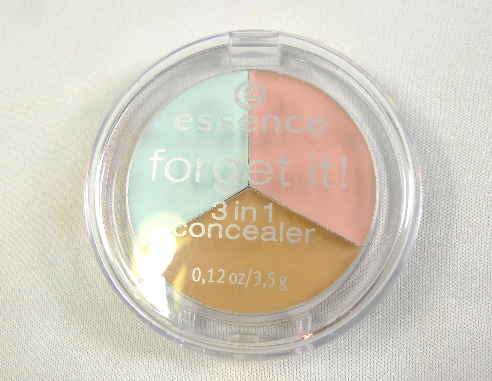 Review Essence Forget It 3 In 1 Concealer