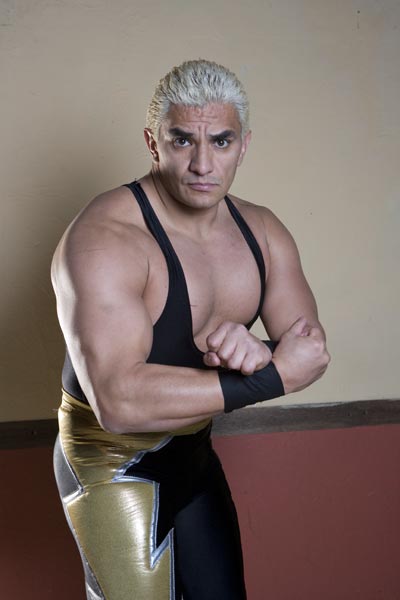 LUCHANDO SIN MASCARA: marzo 2011