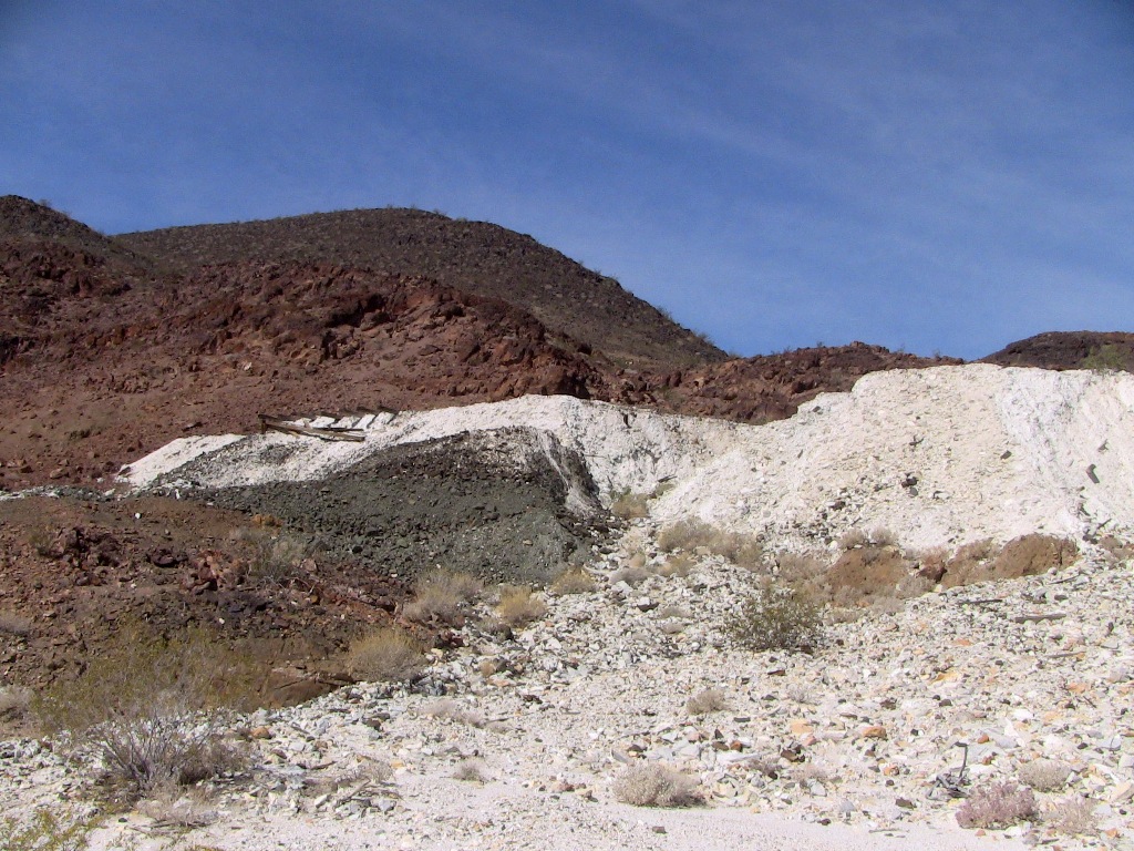 Photo Album: Pleasanton Talc Mine and Monarch Mine - Capo Valley 4 Wheelers