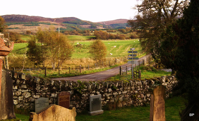 Walk Report - 3 lochs, 2 ramblers and one bog feast! • Walkhighlands