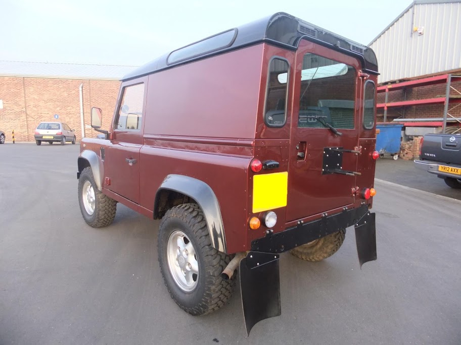 Stunning Land Rover Defender 90 - 200 Tdi with Galvanised Bulkhead ...