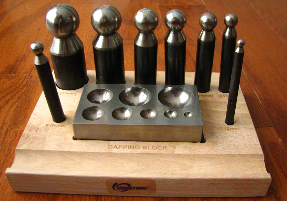 Three Birds Jewelry: Having Fun with my Dapping Block