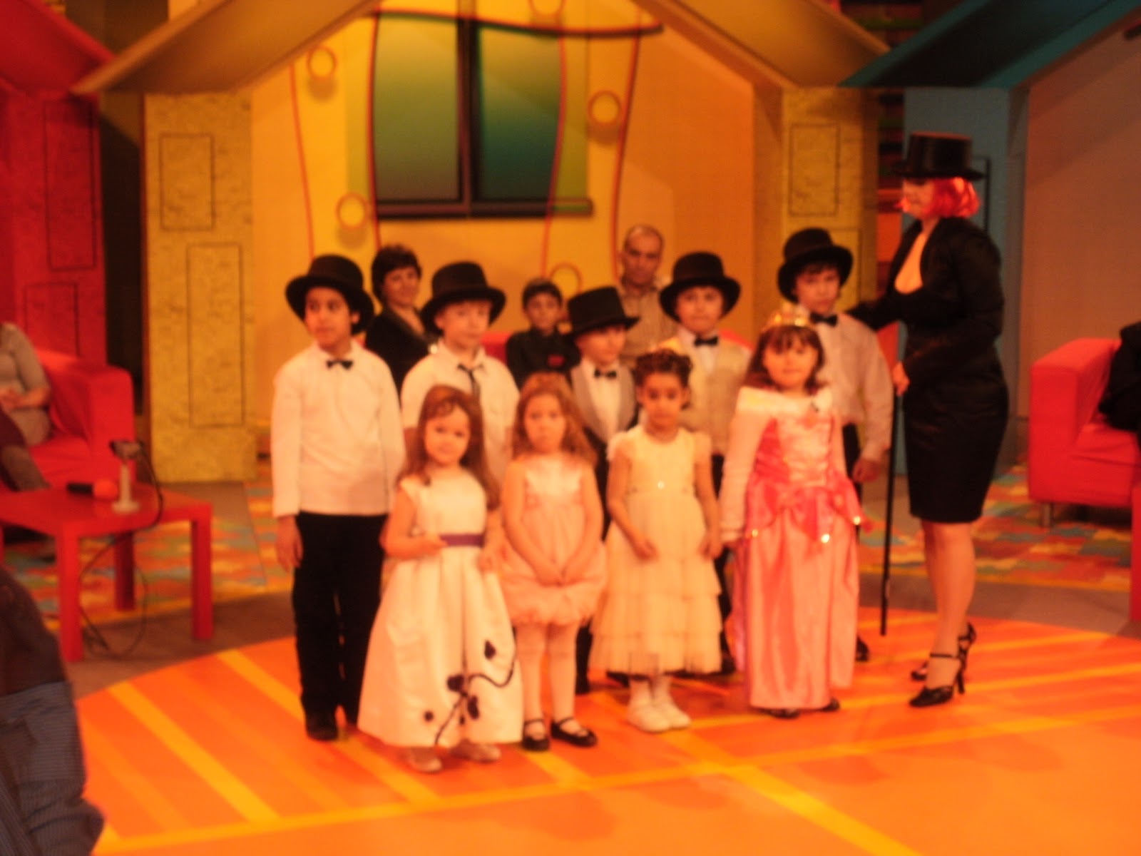 Mezzetino by Magda Condurache: Vedeta familiei TVR 1