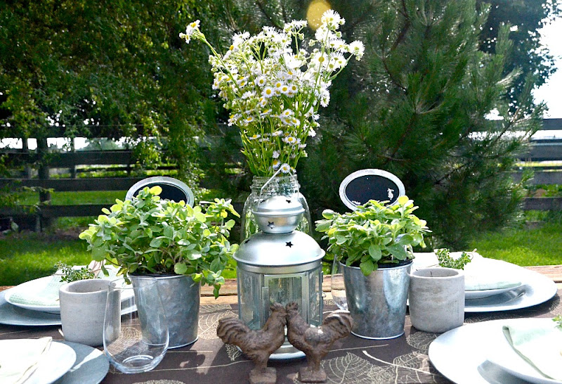 Pure Bliss: Rustic Outdoor Tablescape