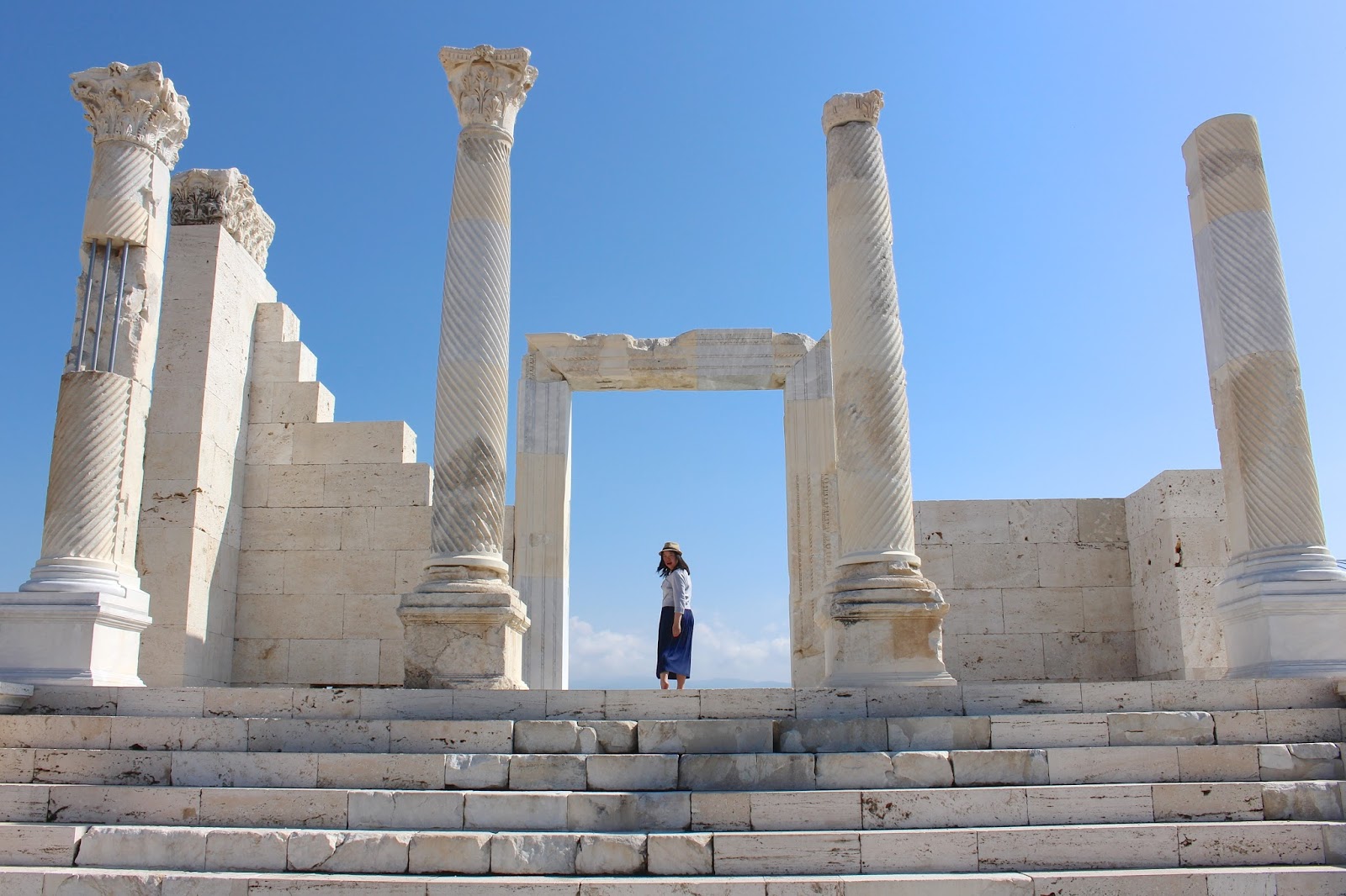 Here There 7 Churches Of Revelation Laodicea