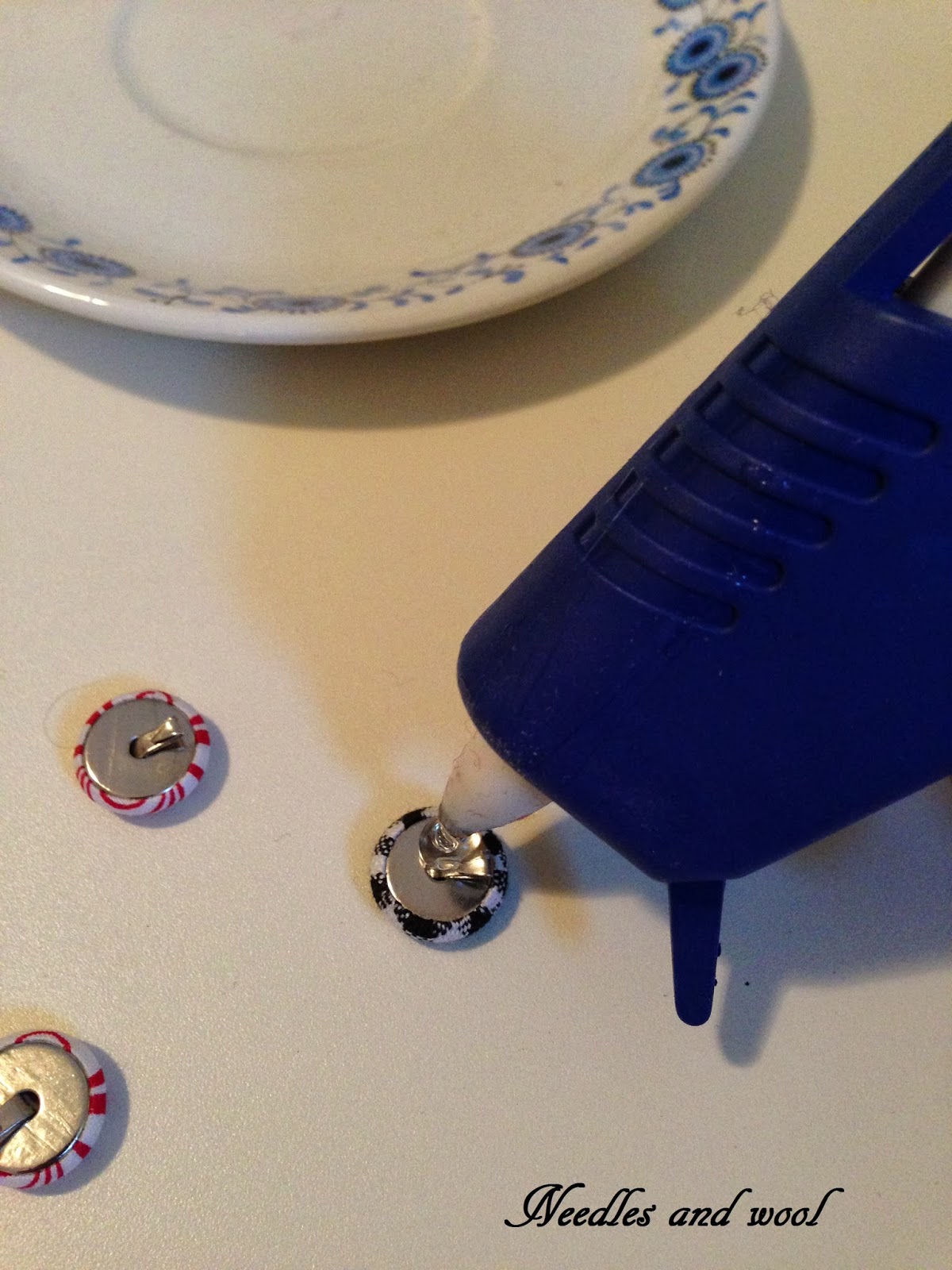 Diy Decorative Push Pins At Carl Cohn Blog