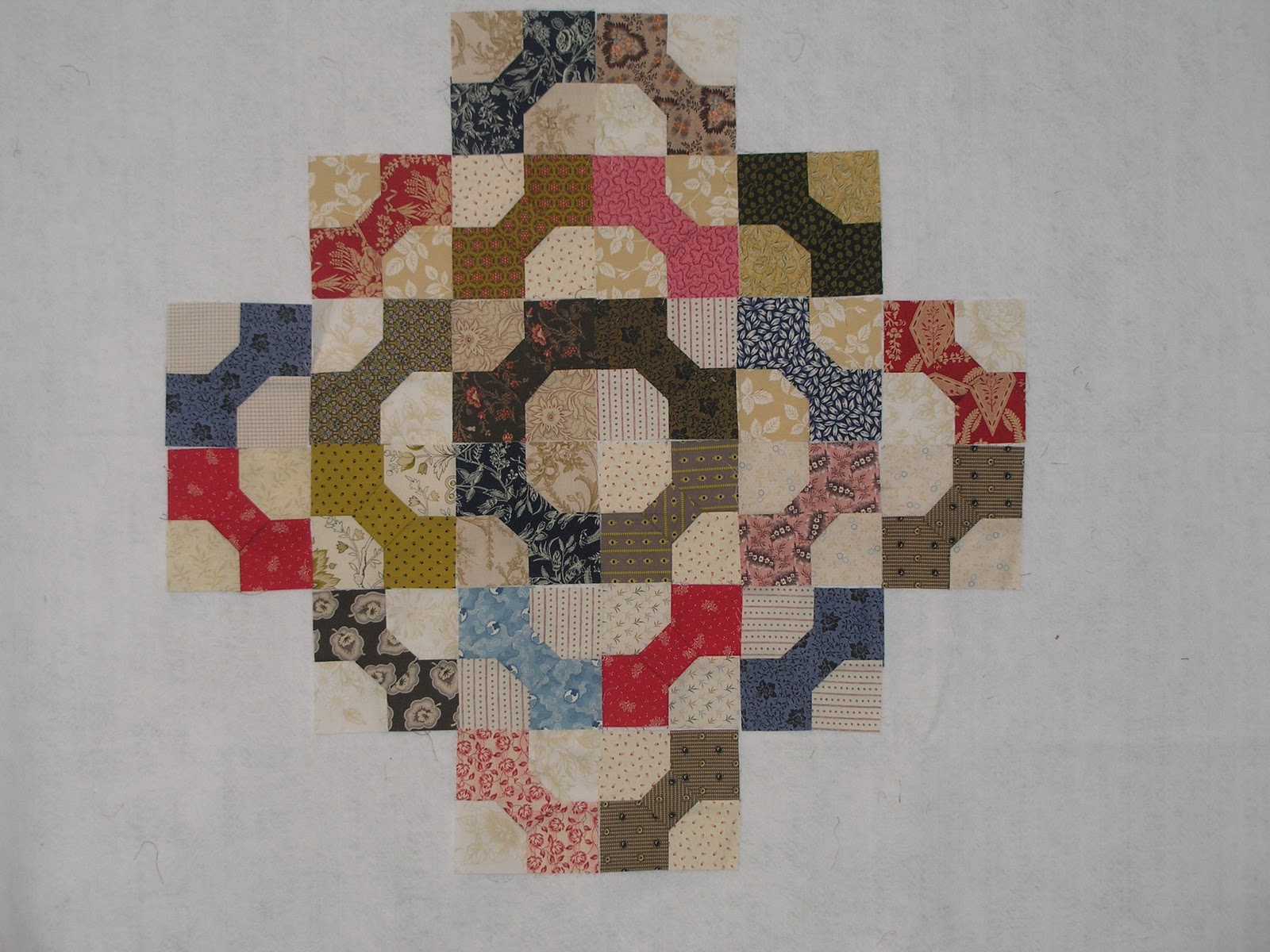 Quilt Stories: Bow-tie settings