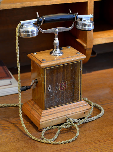 Telephone set from the early years. — Google Arts & Culture