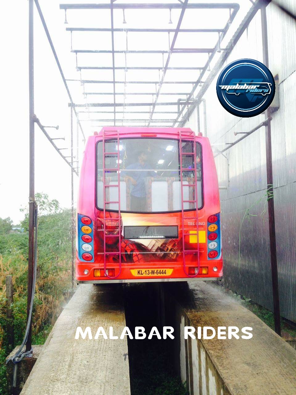 KANNUR PRIVATE BUSES: BRAND NEW MADHAVI MOTORS FROM TECHNO AUTOMOTIVE ...