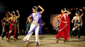 Lavani : A folk dance of Maharashtra : Lavani : A brief description
