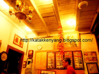 L0mPaT $i K@t@K L0mPaT: Jonker 88, Jonker Walk, Melaka.