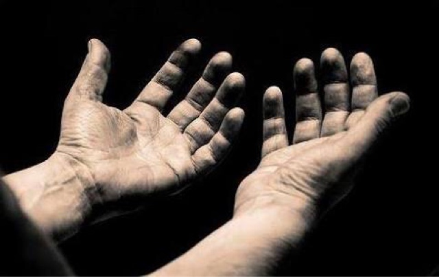 David and Andrea Cross: Outstretched Hands