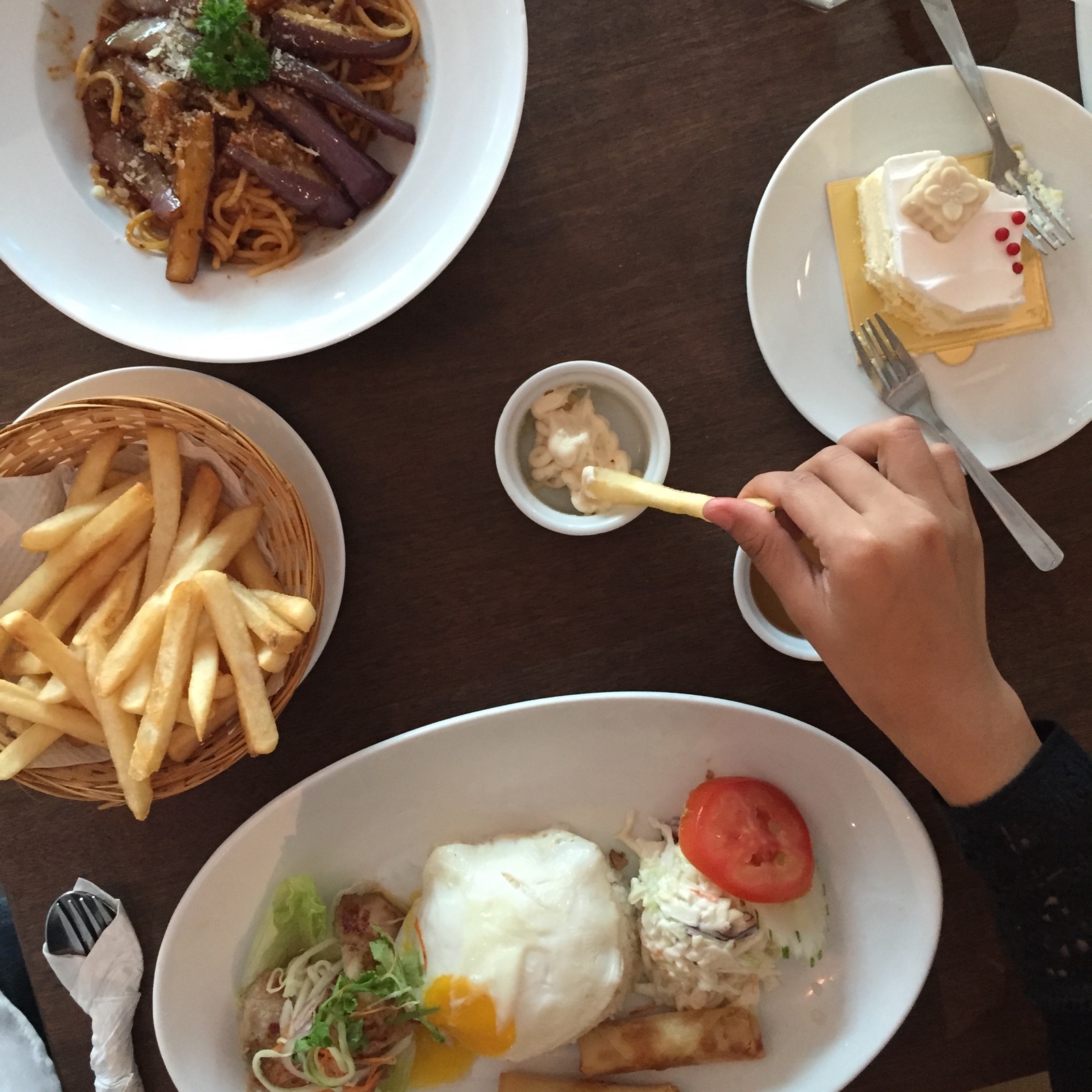 .colorful kanvas puteh.: Padi House Restaurant, Putrajaya