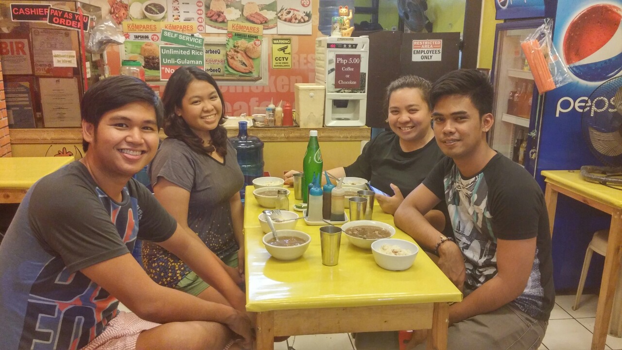 Everyday is a Different Story: OOTD: Kumpares Order Of The Day.