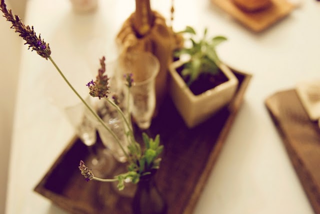 royal wedding magazine: éclairs for breakfast: rustic dinner party