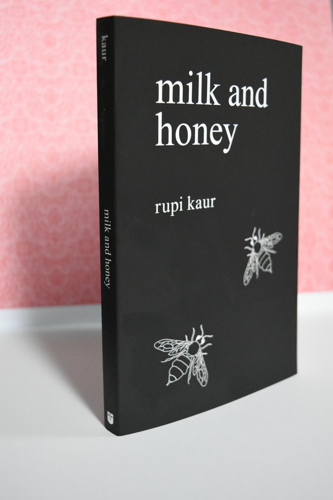 Milk and Honey - Rupi Kaur - Book Review