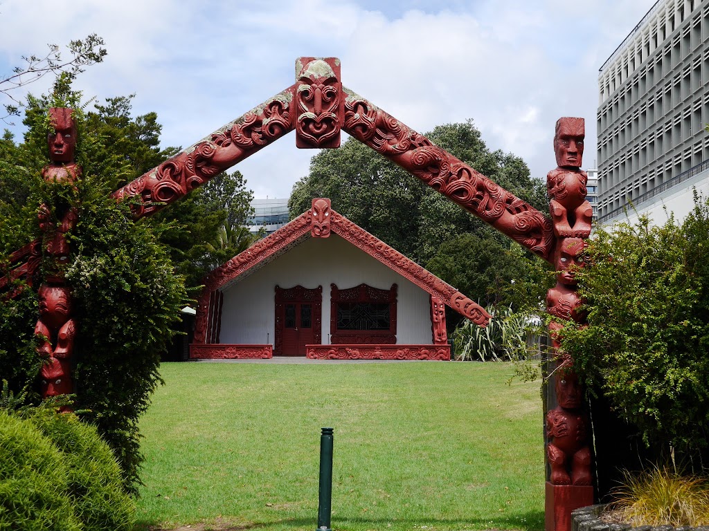 TANGATA WHENUA & MANA WHENUA | INFLUENCES IN ART | Auckland City ...