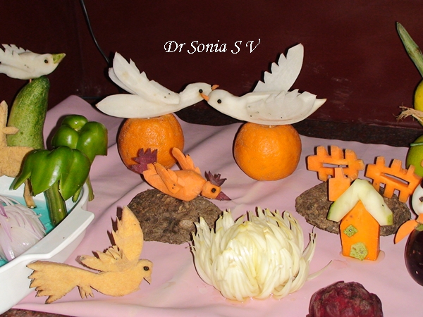 Cards and Crafts : Vegetable Carving