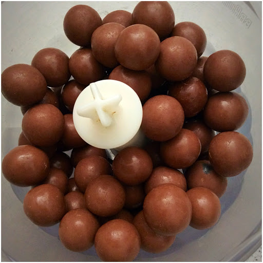 Bigotillo de chocolate: Tarta tragabolas