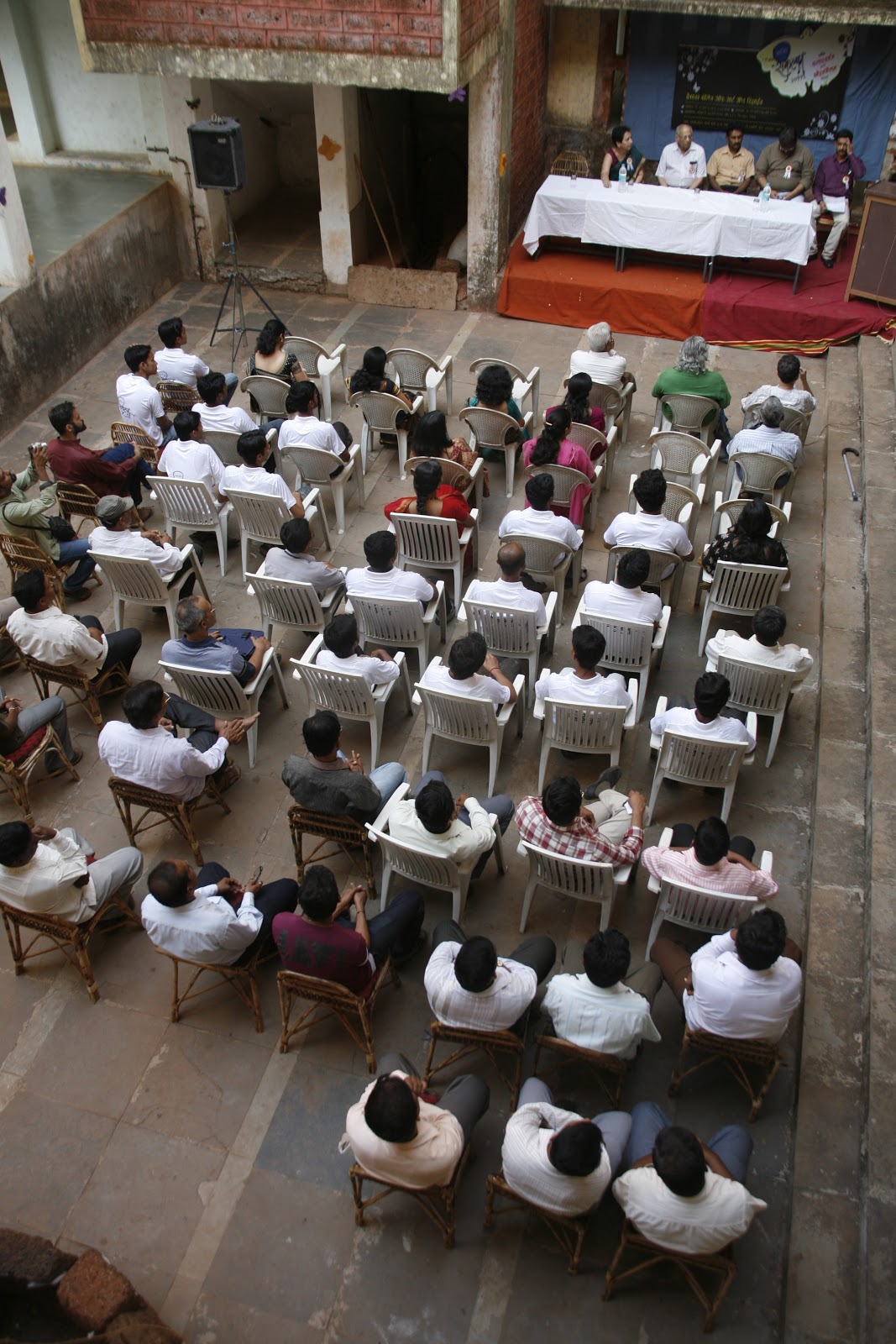 Ravi Shekhar's chirping: DeCAD means Devrukh collage of art and design