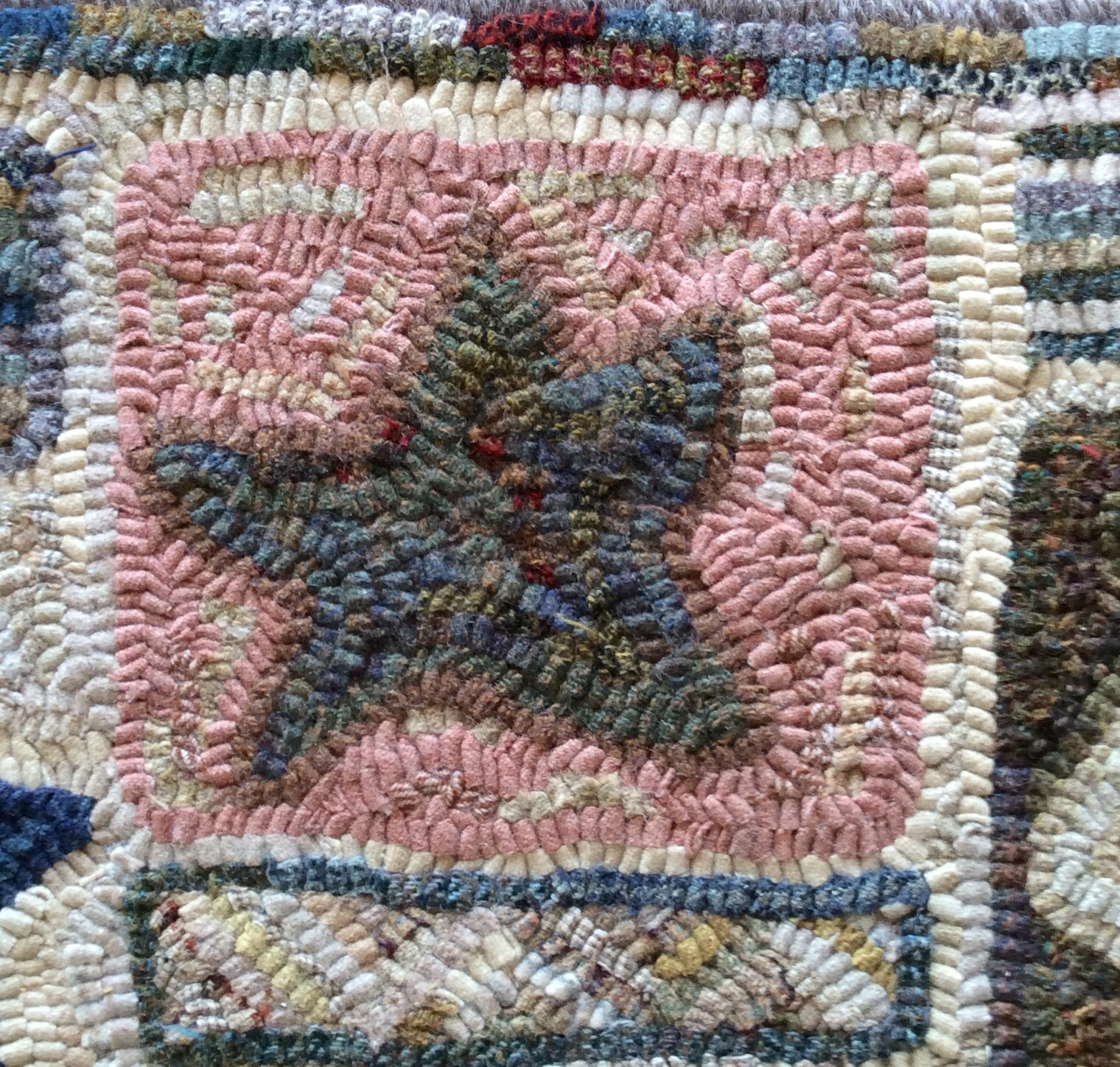 northwest folk design: Guest Hooking Artist: Patty Rogers