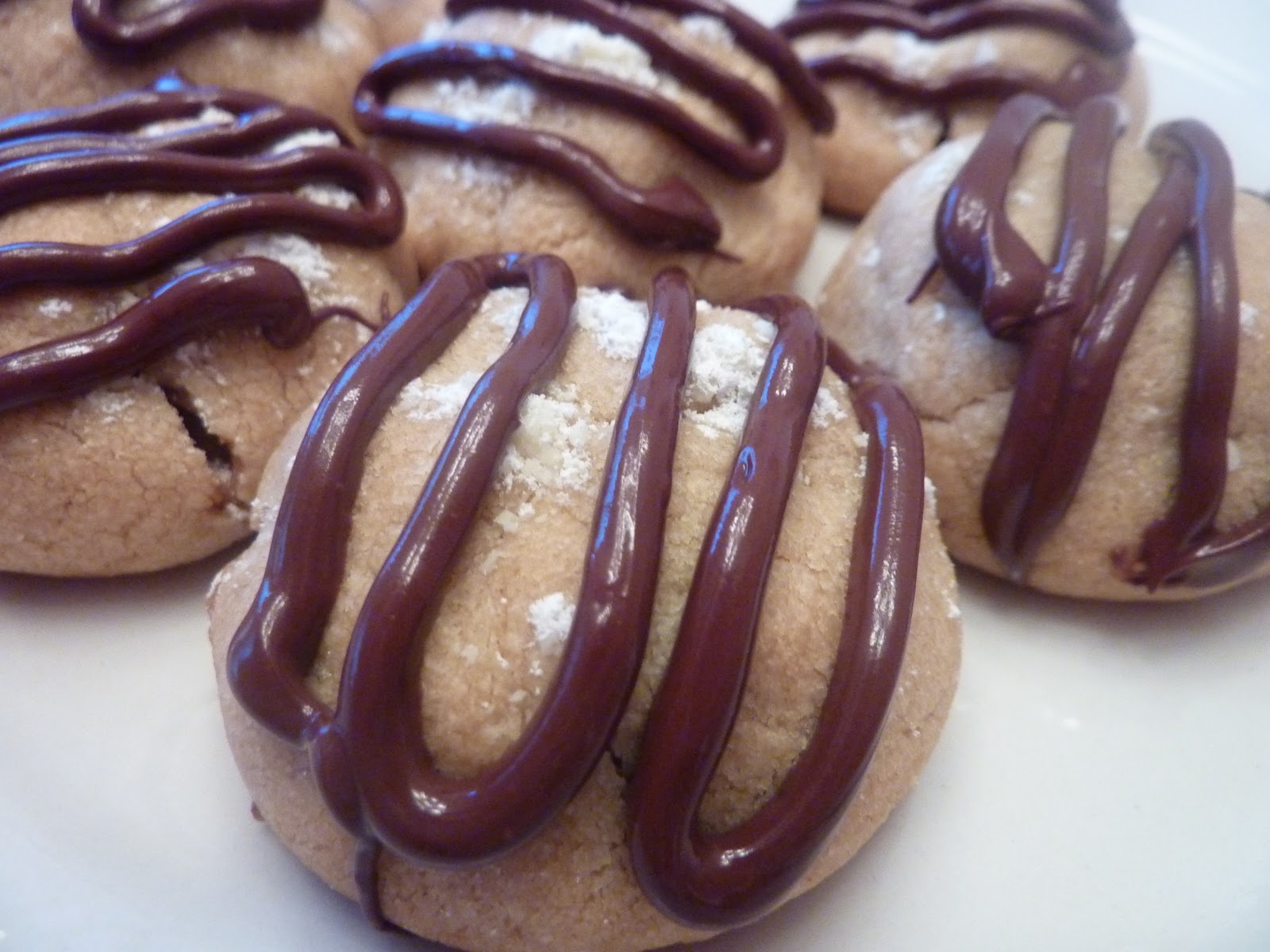 Kimmy's Kitchen: Snickers Surprise Cookies