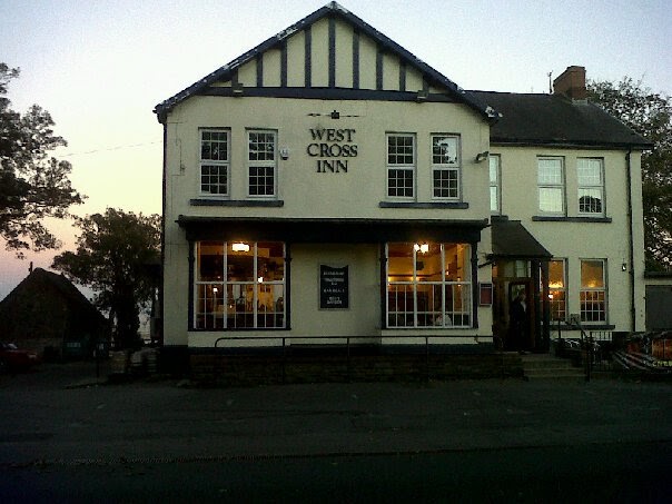 The West Cross Inn: Welcome to the West Cross Inn