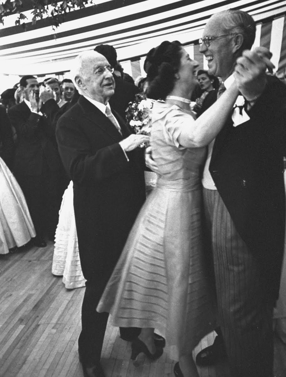 Jfk Wedding - Lisa Larsen — Google Arts & Culture