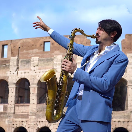 L'Italiano (Sax Version) - YouTube Music