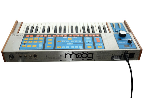Moog Source — Google Arts & Culture