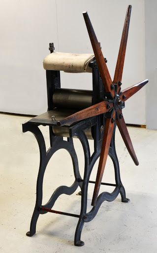 Intaglio - etching press. — Google Arts & Culture