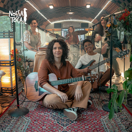 Girassol (Bus Live Session) - YouTube Music