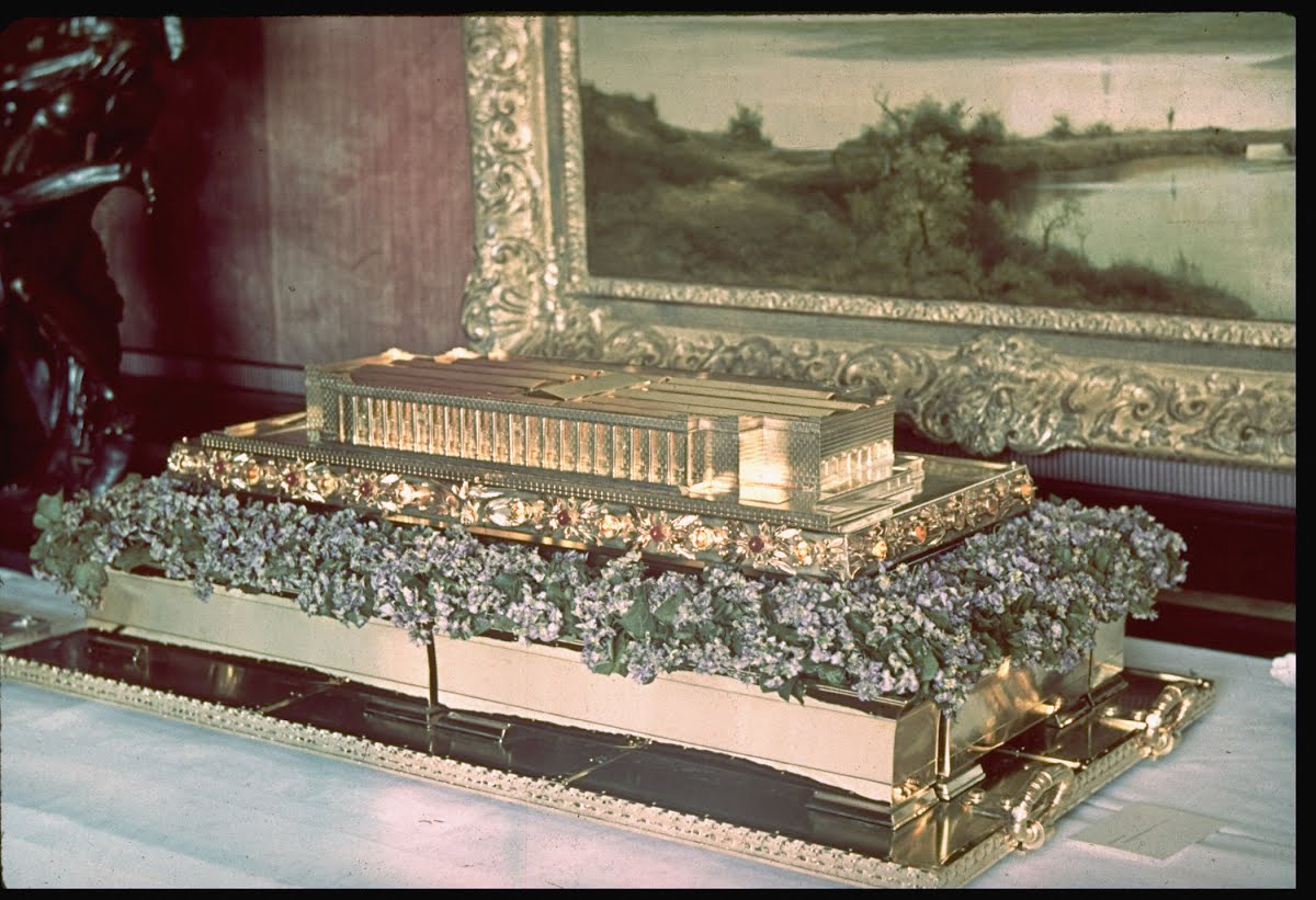 Hitler/Jaeger File - Hugo Jaeger — Google Arts & Culture