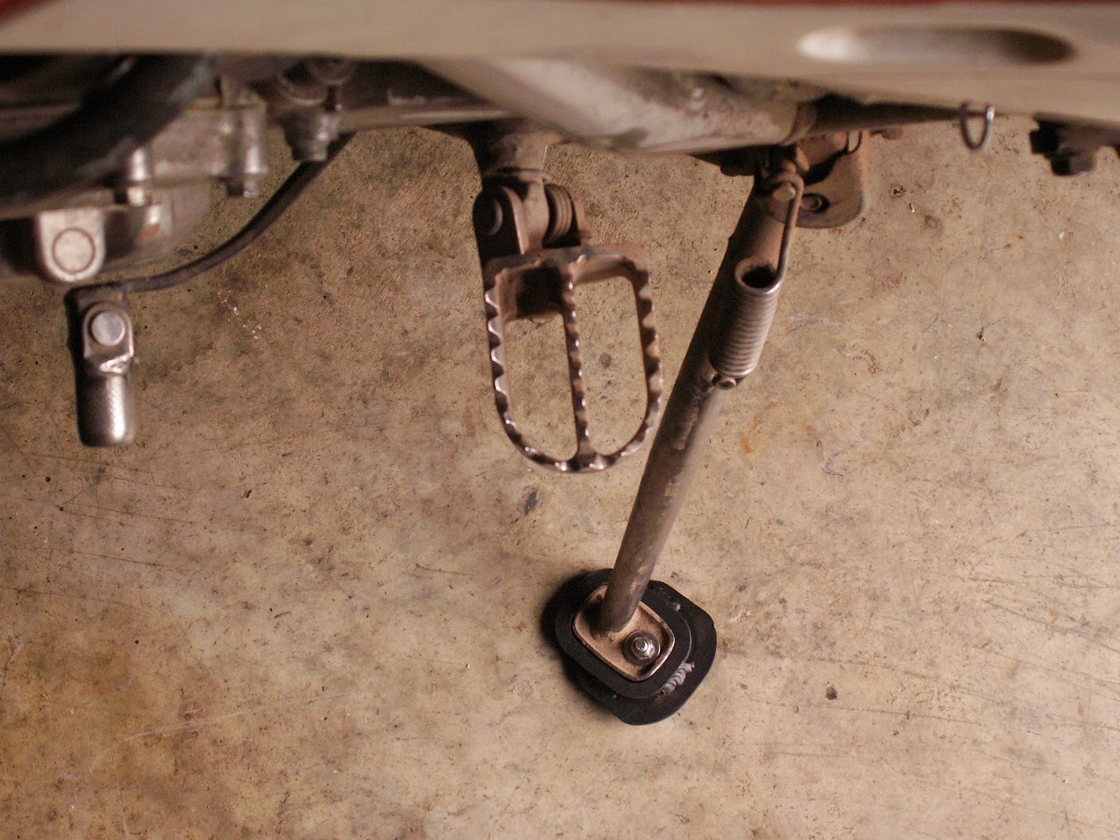 Adding a JNS Engineering enlarged footpad to the kickstand on my XR650L ...