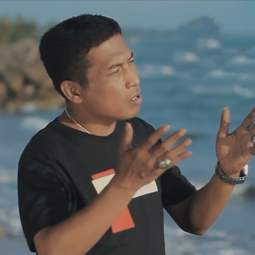 Manikam Jajak - YouTube Music