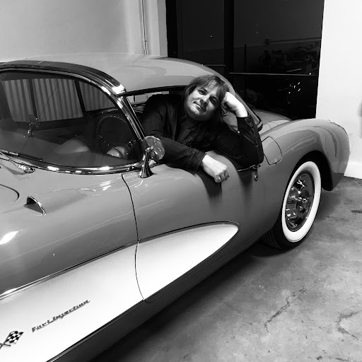 hey su - YouTube Music