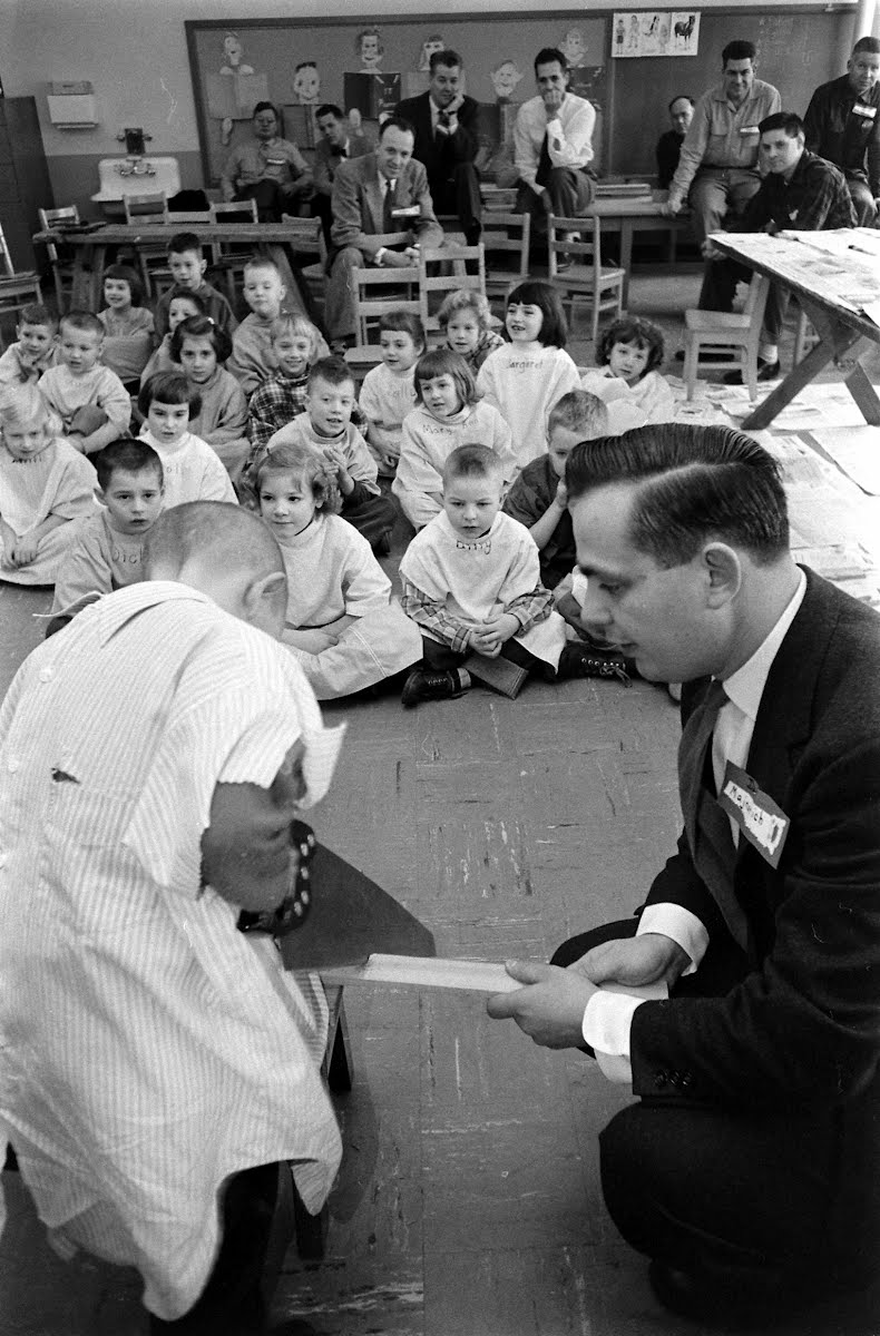Education By Incubation, Mrs. Gable's First Graders At Lake Forest Park ...
