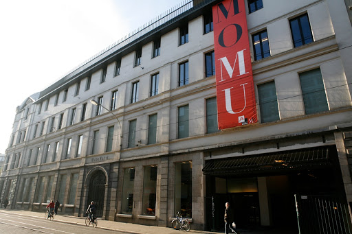 Fashion Museum Antwerp — Google Arts & Culture