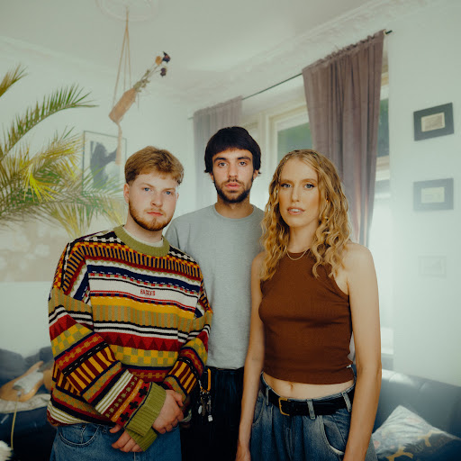 Eigentlich (Official) - YouTube Music