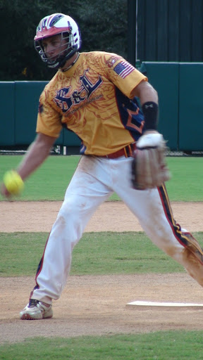 Travis Clark - www.softballcenter.comwww.softballcenter.com