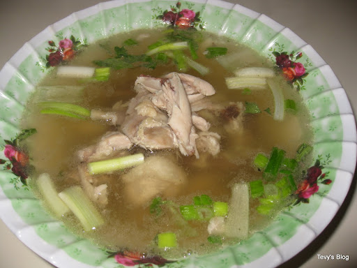 Welcome to Tevy's Kitchen: Cambodian Chicken Soup