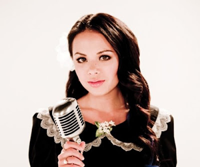 Bratz邃 4 Real Rainy Day Janel Parrish Traduﾃｧﾃ O
