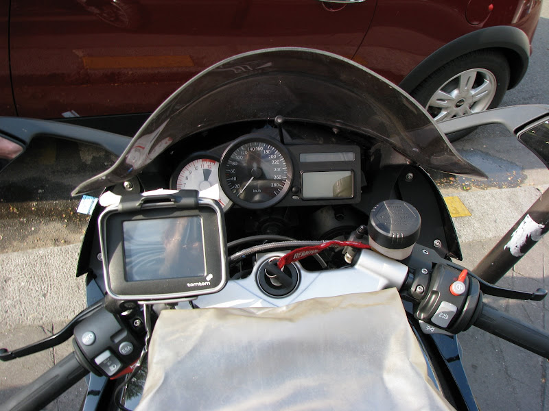 Fixation Tomtom rider V1 sur K1300S